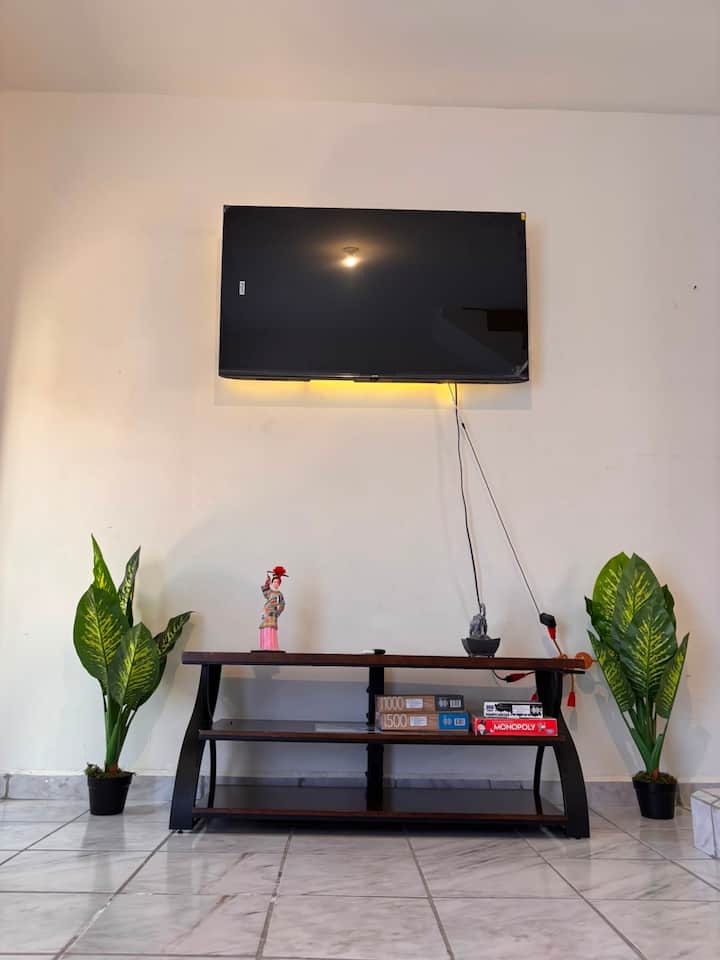 Hometown 3b |La Puerta | 12 Pax - Santa Catarina