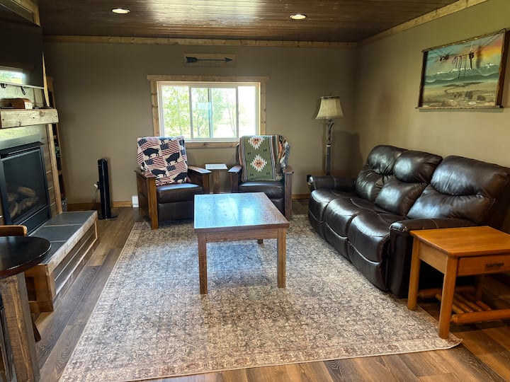 Heartland Bison Lodge - North Dakota