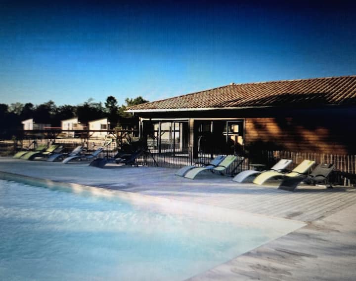 Chalet En Bois Dans Un Parc Avec Piscine - Soustons
