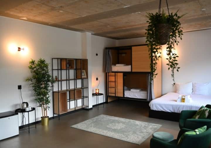 Family Room - The Hague