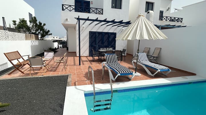 Papagayo House - Playa Blanca