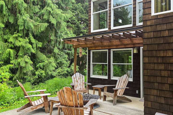 3 Br Home On 4.5 Acres With Trail Access - Port Angeles, WA
