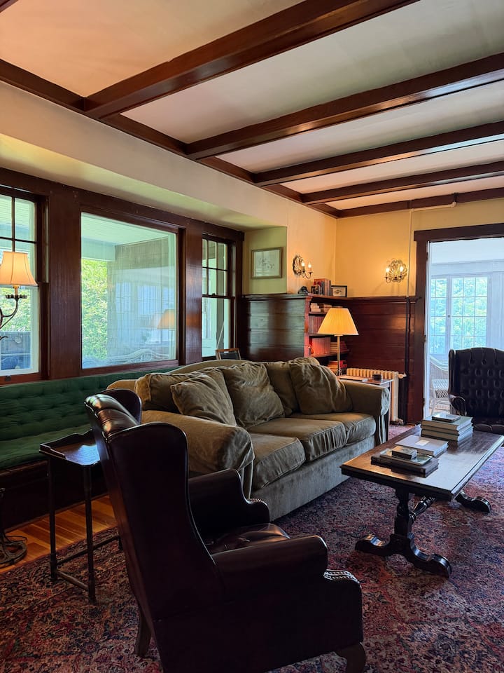 The Huttlinger House | Walk To Mirror Lake - Lake Placid, NY