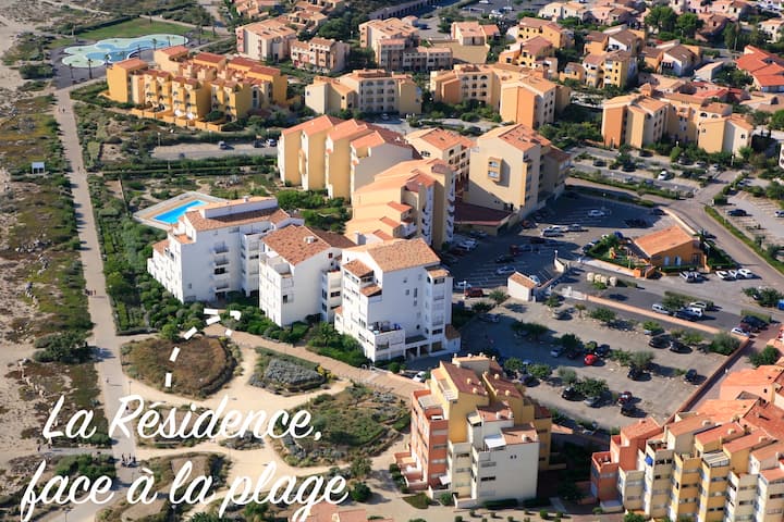 En Bord De Mer, Bel Appartement Rénové Avec Goût ! - Leucate