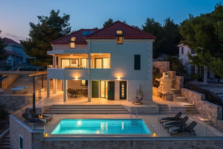 Modern Seaside Villa On Brac - Sutivan