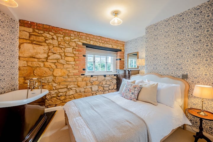 Beautiful Cottage In Idyllic Somerset Village - 多塞特
