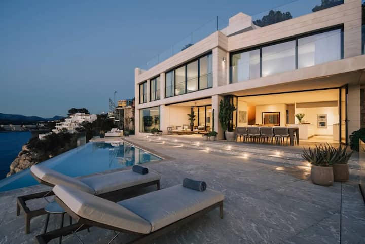 Seafront Retreat | Unrivalled Mediterranean Views - Santa Ponsa