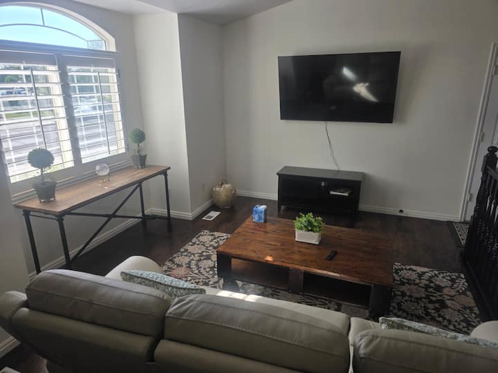 Springville Home: Mountain View’s, Near Provo Utah - Springville, UT