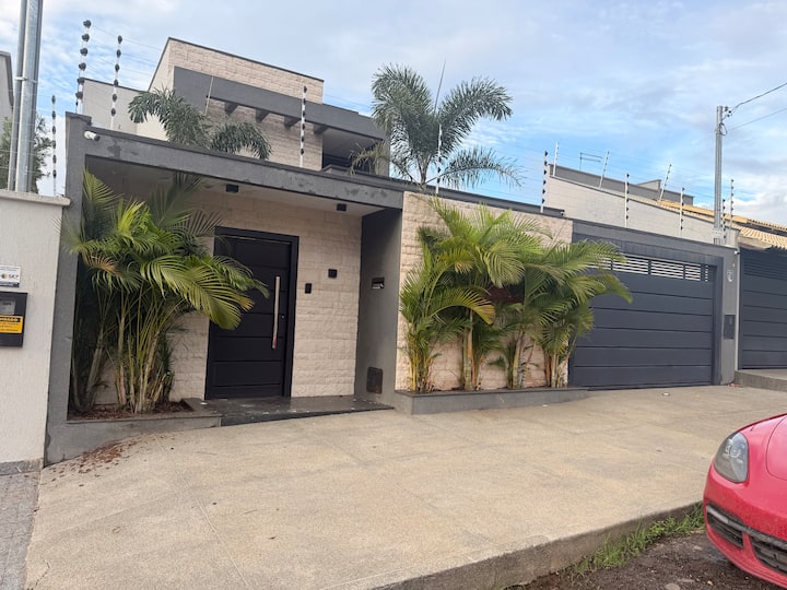 Casa Luxuosa Em Trindade | Ideal Para Famílias - Trindade