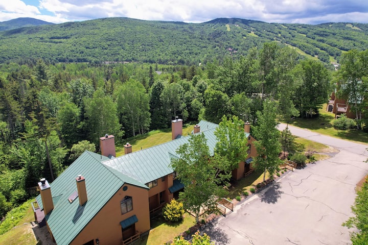 W89: Bretton Woods Townhome Near Skiing & Trails - Bretton Woods, NH