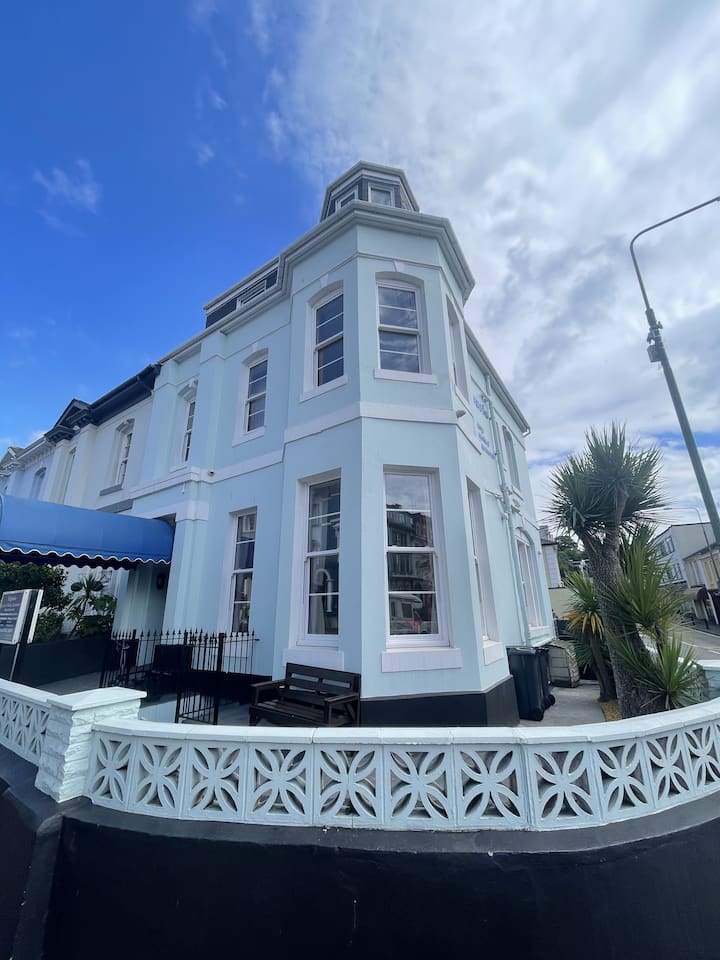 Belgravia Apartments No.5 - ペイントン