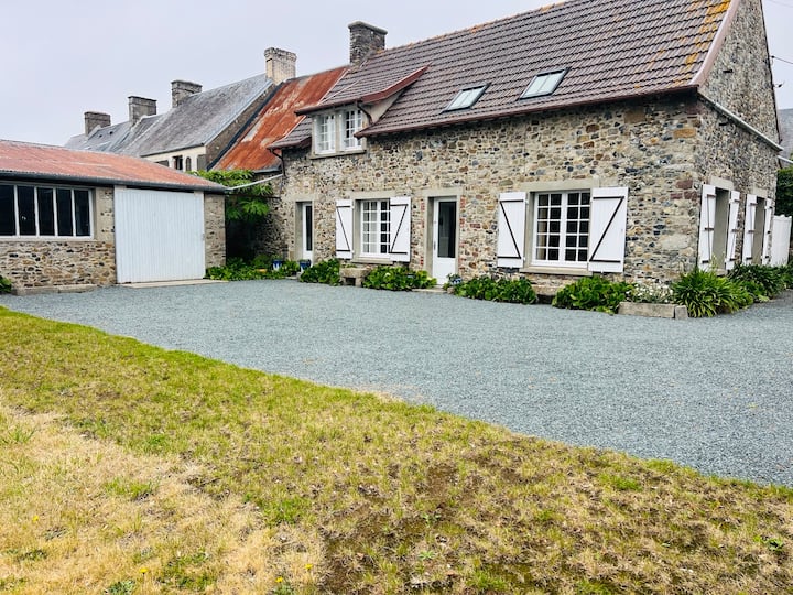 Le Cottage Entre Mer Et Campagne - Agon-Coutainville