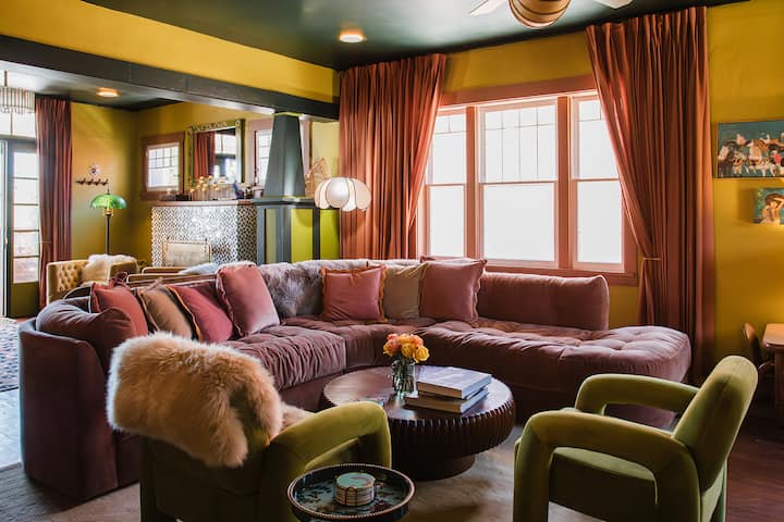 Casa Lita – Dt Colorful Historic Family Home - Santa Fe, NM