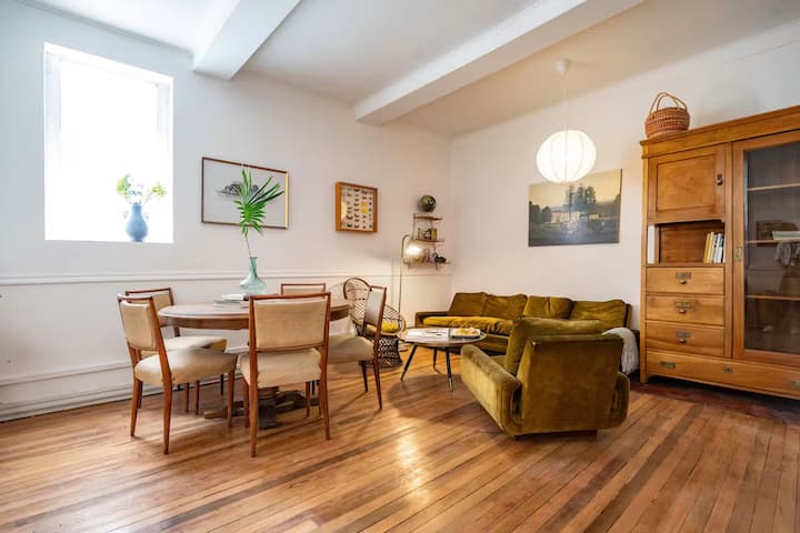 Casona Clásica Muy Bien Ubicada Para 9 Personas - Providencia