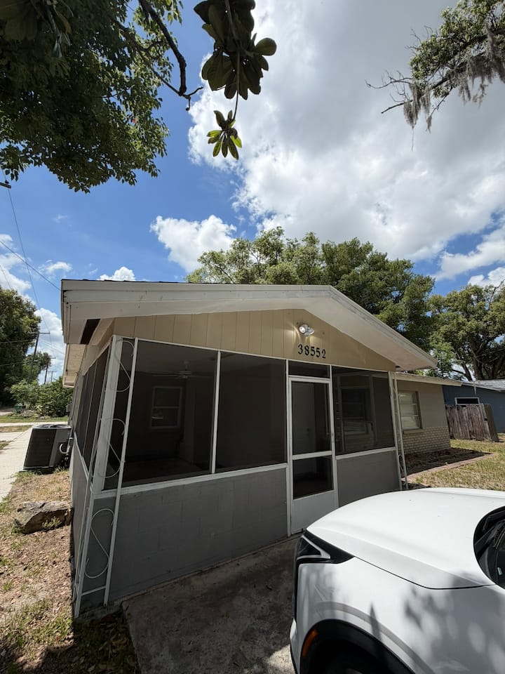 Nice Home - Zephyrhills, FL