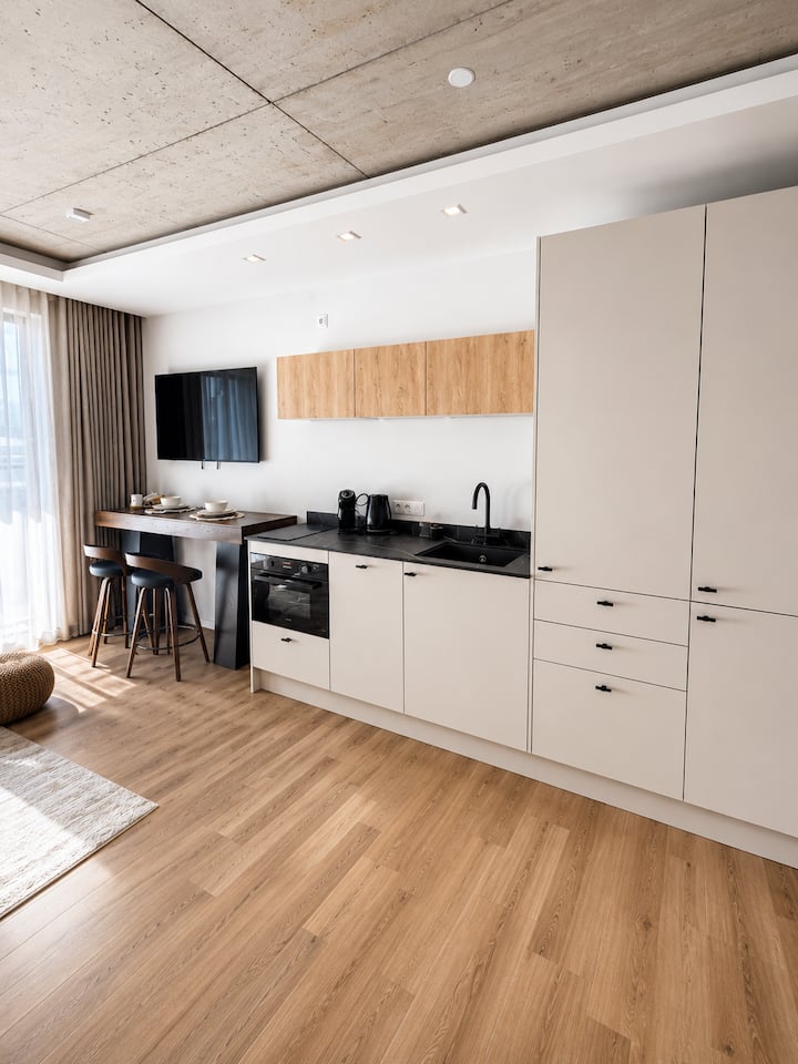 Modern Studio Apartment - 15 Min Walk To The Beach - Lithuania