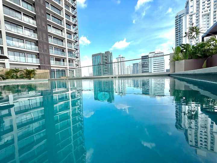 Signature Apt 2 Br | 2 Bath | Parking, Coworking - Panama