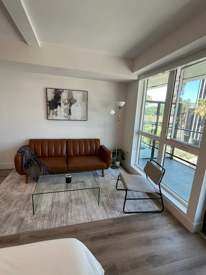 Modern Hollywood Studio W Parking/pool/rooftop - West Hollywood, CA