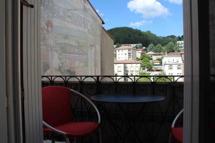 Studio De 25 M2 Avec Balcon, Au 1er éTage - Vals-les-Bains