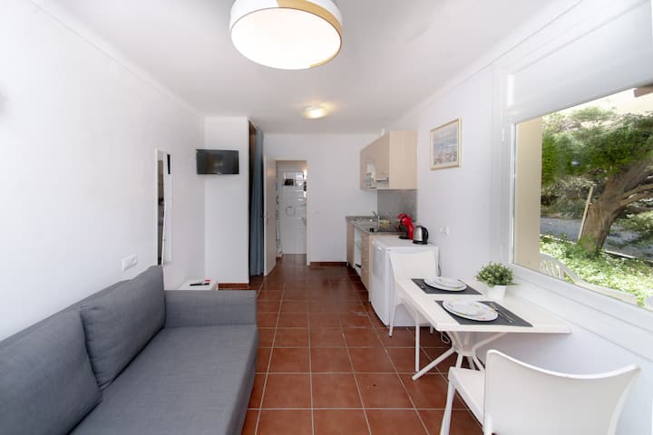 L’almadrava Beach Studio For 2 W/ Private Parking - Cadaqués
