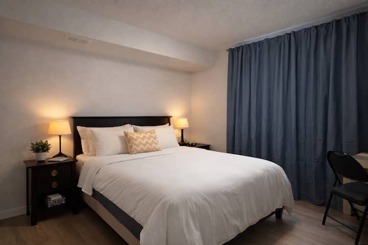 Modern 3br2ba Near Stampede & Downtown | Pets Ok - Calgary