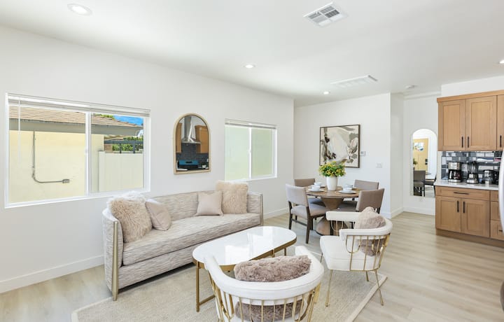 Brand New Stylish 3br Guest House | Sleeps 8 - Huntington Beach, CA