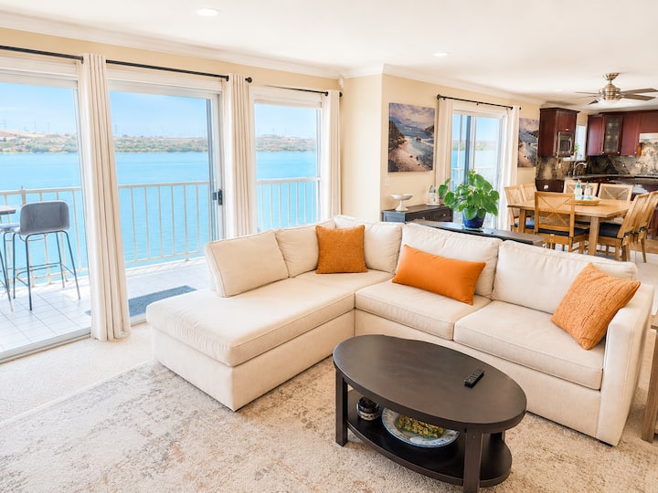 Lagoon Penthouse! On The Water, Panoramic Views - Carlsbad, CA