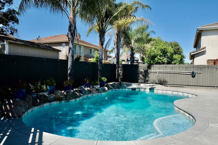 Napa Getaway Retreat With Private Pool - Vallejo, CA