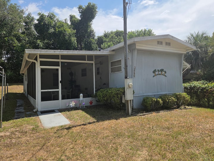 Cozy Duplex 2 Private 1br/1ba Suites Sleeps 4 - Inverness, FL