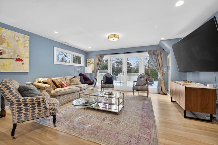 Summer Pool Home In Beautiful Tree Lined Roslyn. - Port Washington, NY