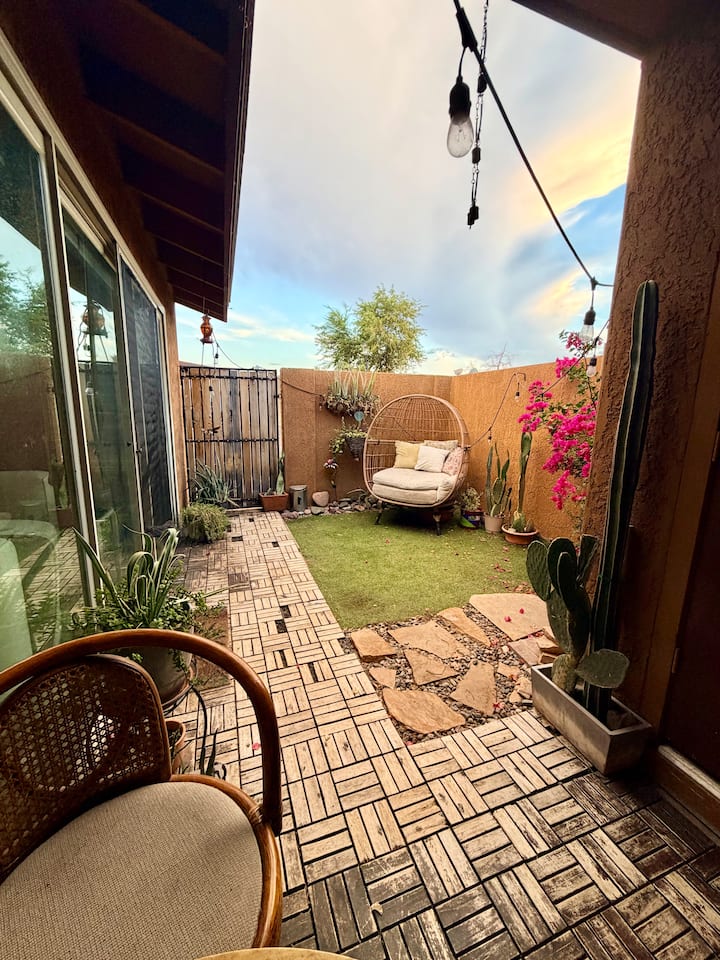 Near Asu With Private Yard - Tempe, AZ