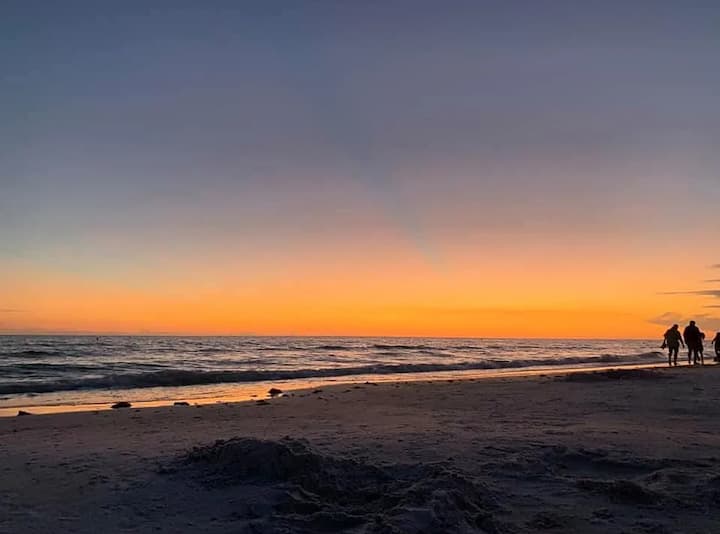 Treasure Island Oasis - Treasure Island, FL