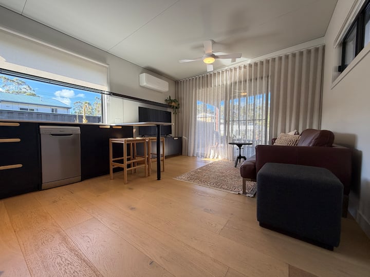 Private Island Retreat - Russell Island