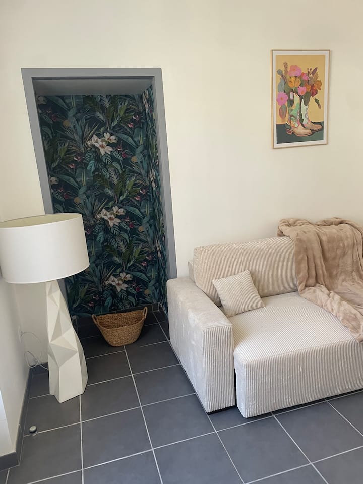 Appartement 60 M² Centre Dole + Parking Privé - Dole