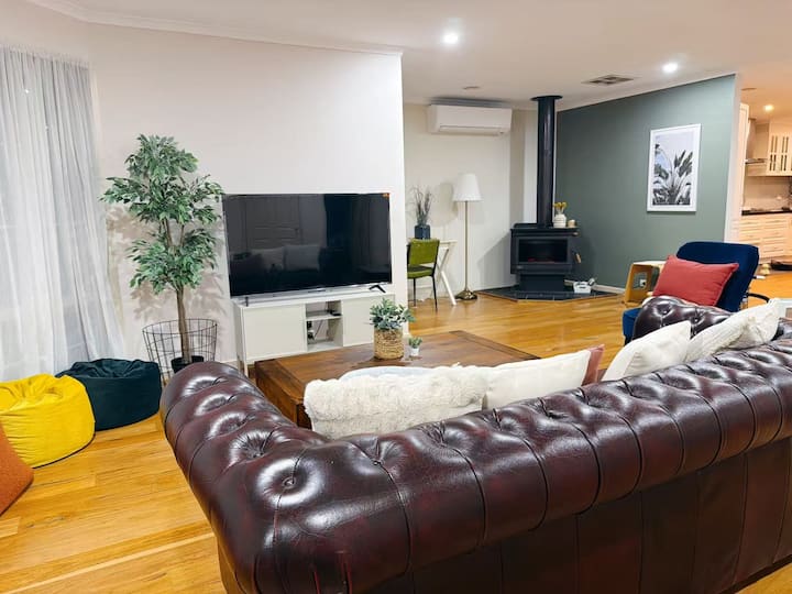 Bristol Garden Retreat | Family Stay In Rowville - Bayswater