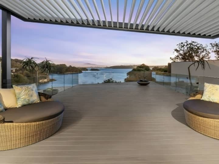 Villa Paula In Manly - Stunning Water Views - Manly