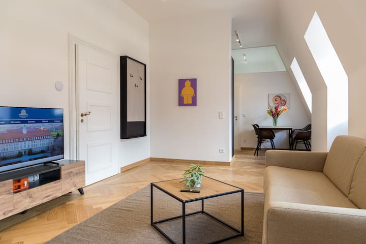 Suite With Separate Bedroom & Air Conditioning - Bühl