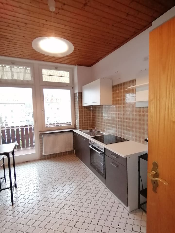 Doppelzimmer In Gemeinsam Geteilter Unterkunft - Aschaffenburg