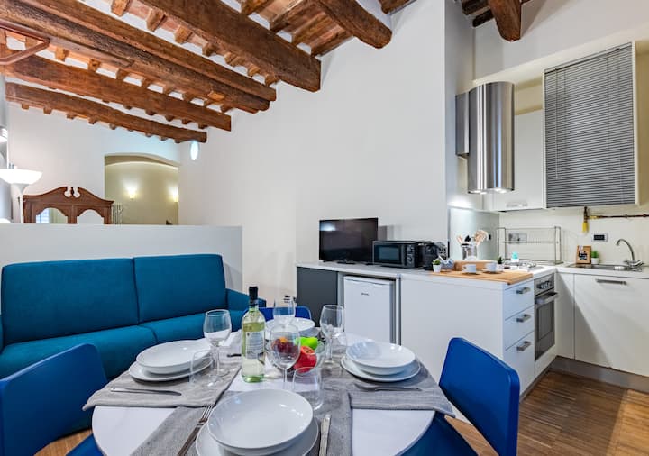 Hostly Suite Dell'occhio - Pise