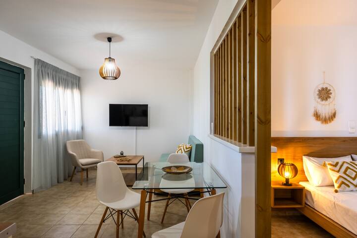 Avra Apartment Komos - Pitsidia