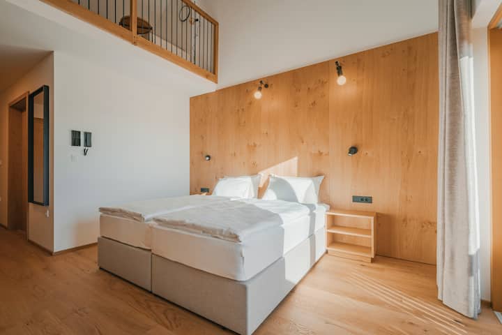 Quadruple Mountain View Room | Balcony&breakfast - Jesenice