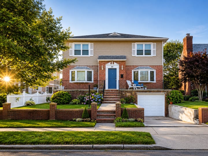 Month Of August Rental: Coastal Living At Its Best - Long Beach, NY