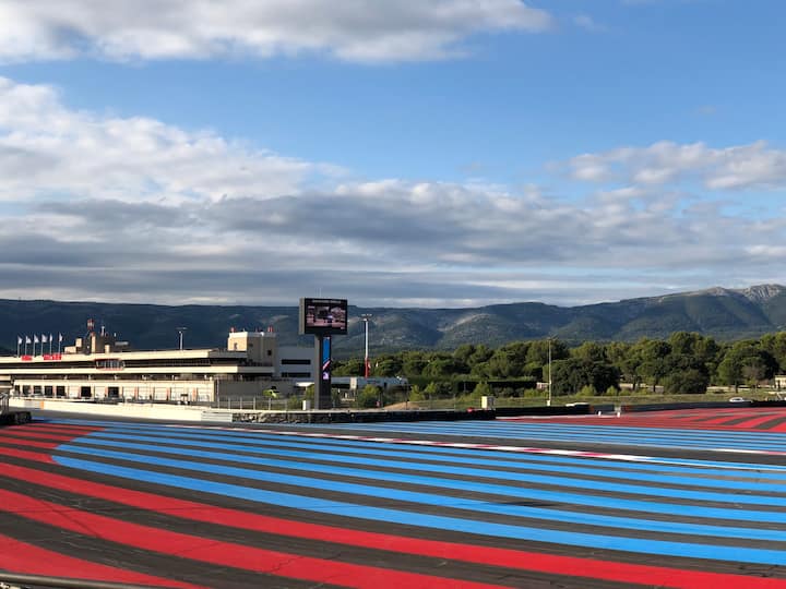 Duplex Climatisé Proche Du Circuit Paul Ricard - Signes