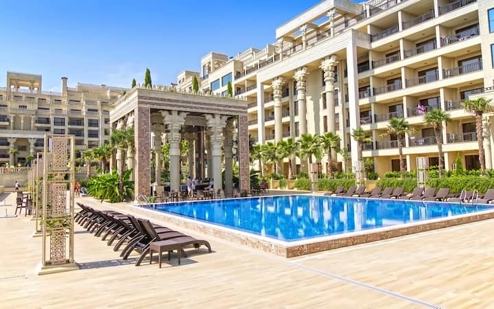 Argisht Partez | Family Resort, Sea View & Pool - Varna