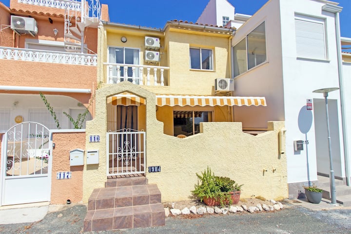 2 Bed Holiday Home In A Square, Urb. La Marina - La Marina
