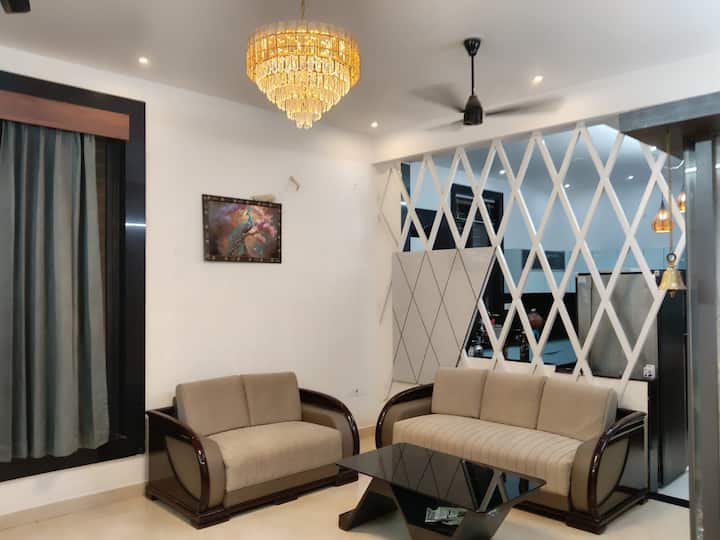 Stripes & Stays | Luxury 4bhk Villa With Terrace - Sawai Madhopur