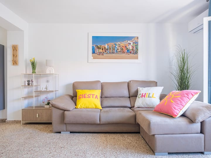 Steps To The Beach  Bright 3br Apt In Villajoyosa - Villajoyosa