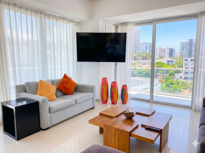 Icon Vallarta Oceanfront Oasis | Pool & Beach Club - Mexico