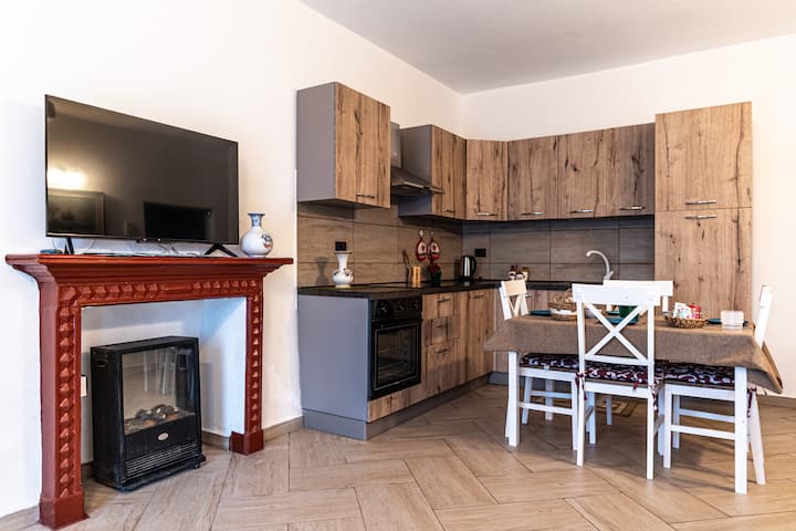 One-bedroom Apartment With Garden - Momo
