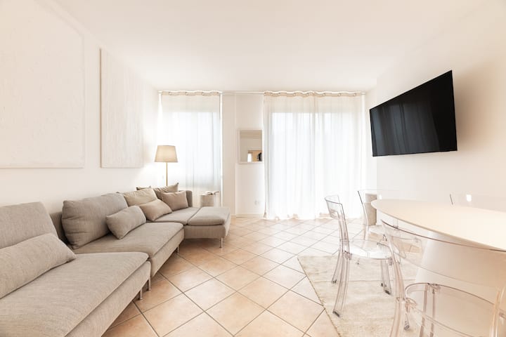 Dolce Vita- Luxury Attic Lake View - Domaso